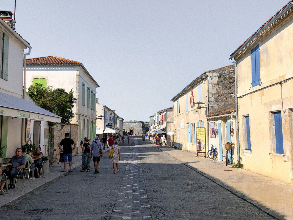 Les Charentes : les plus beaux villages à découvrir - LePoint2Départ